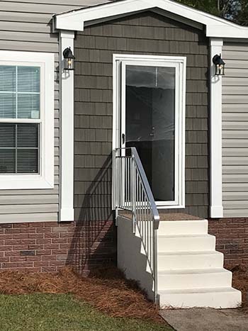 7 Mobile Home Siding Ideas - Affordable and Easy to Install - AZ Faux